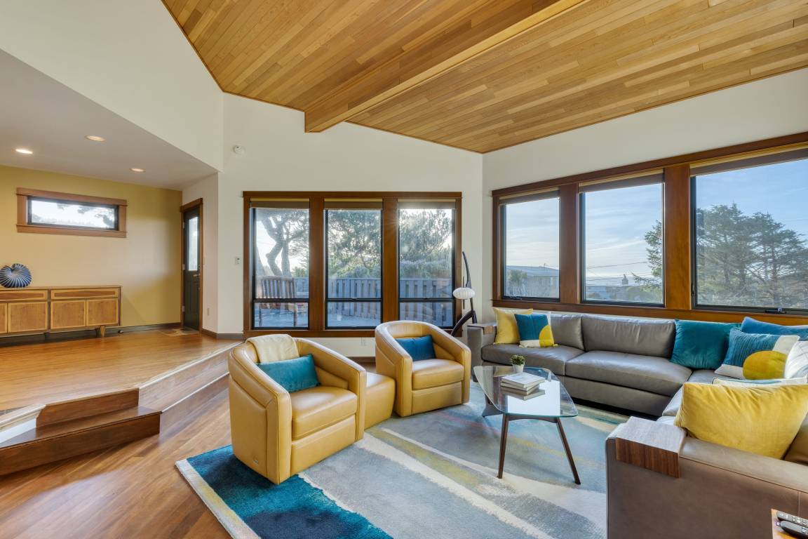 167 M² House ∙ 2 Bedrooms ∙ 6 Guests - Cannon Beach, OR