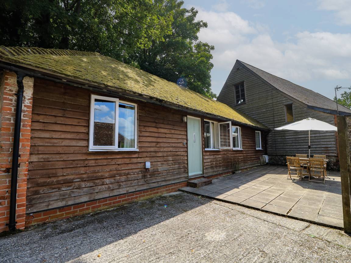 Cottage ∙ 2 Bedrooms ∙ 4 Guests - Steyning