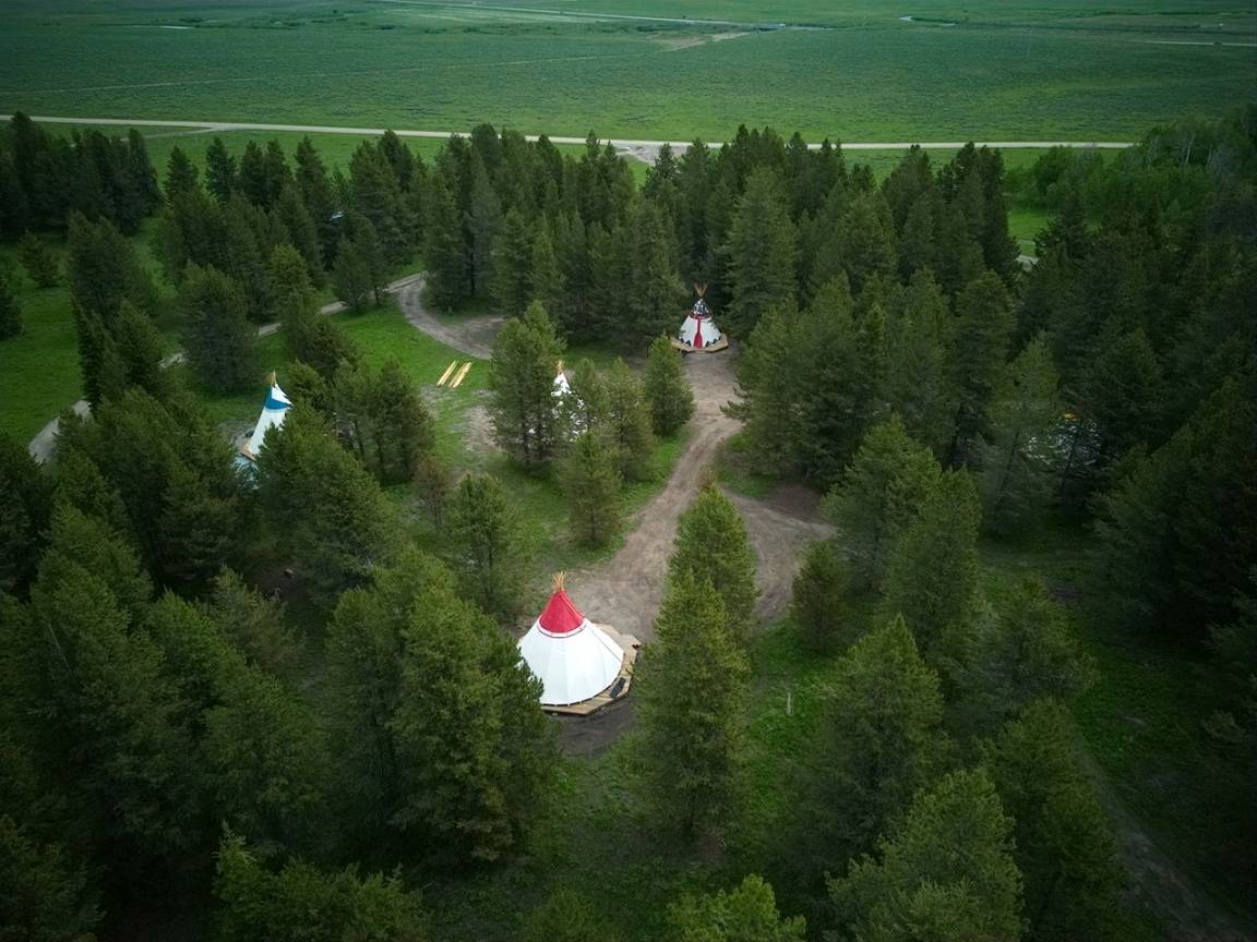 Camping ∙ 1 Bedroom ∙ 7 Guests - Island Park, ID