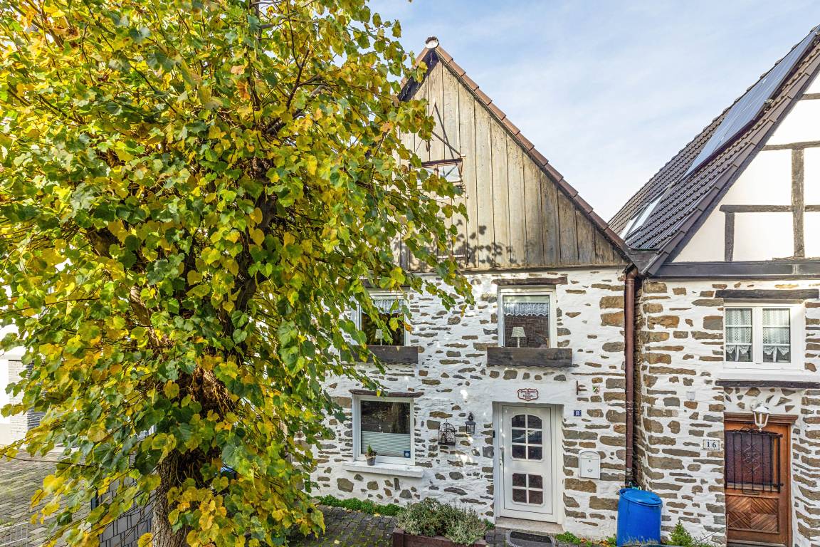 85 M² Ferienhaus ∙ 3 Schlafzimmer ∙ 7 Gäste - Hemer