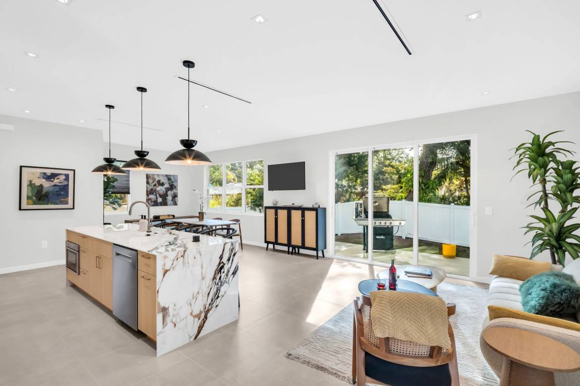 House ∙ 3 Bedrooms ∙ 6 Guests - St. Petersburg, FL