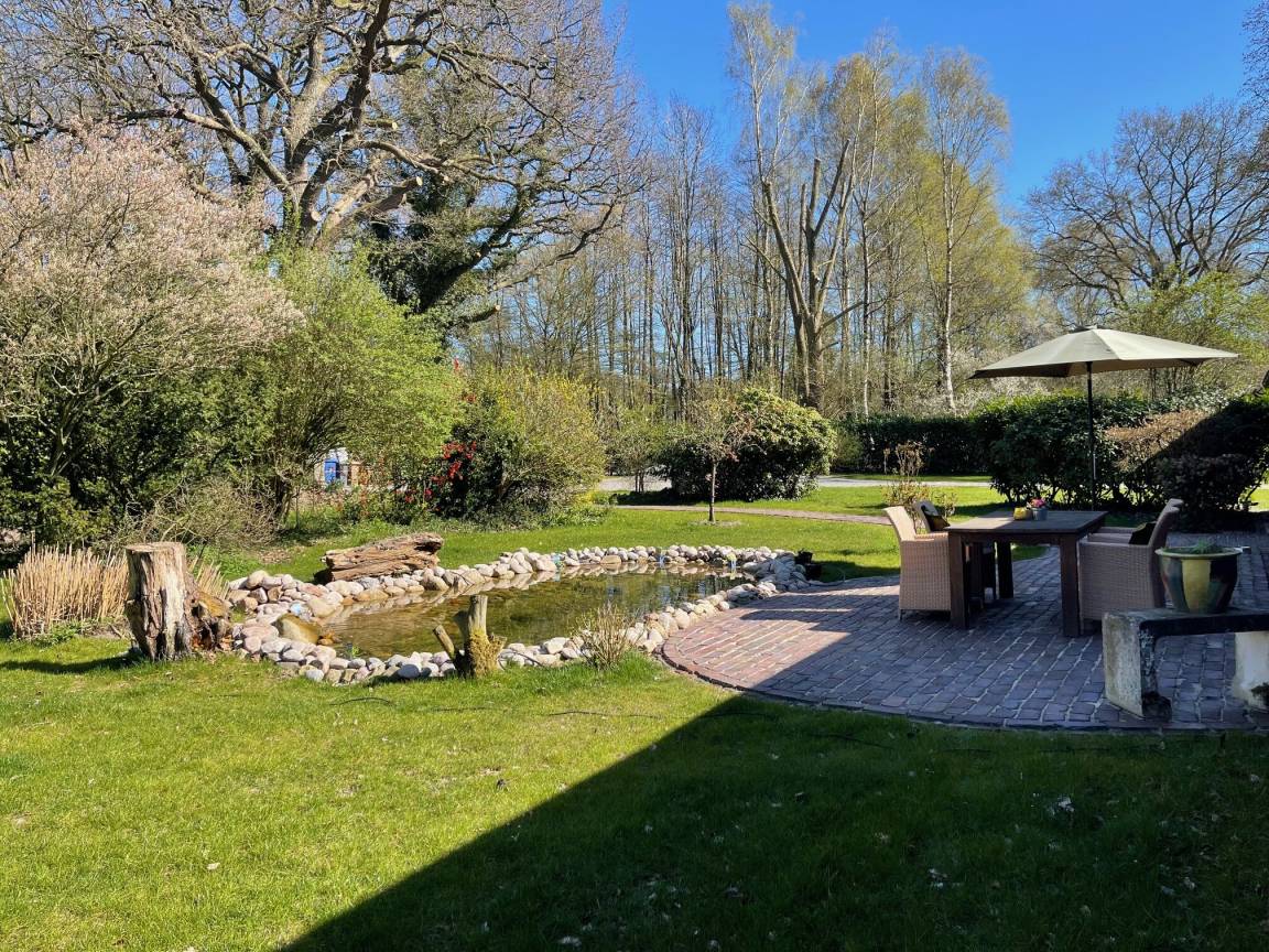 80 M² Ferienwohnung ∙ 1 Schlafzimmer ∙ 4 Gäste - Varel
