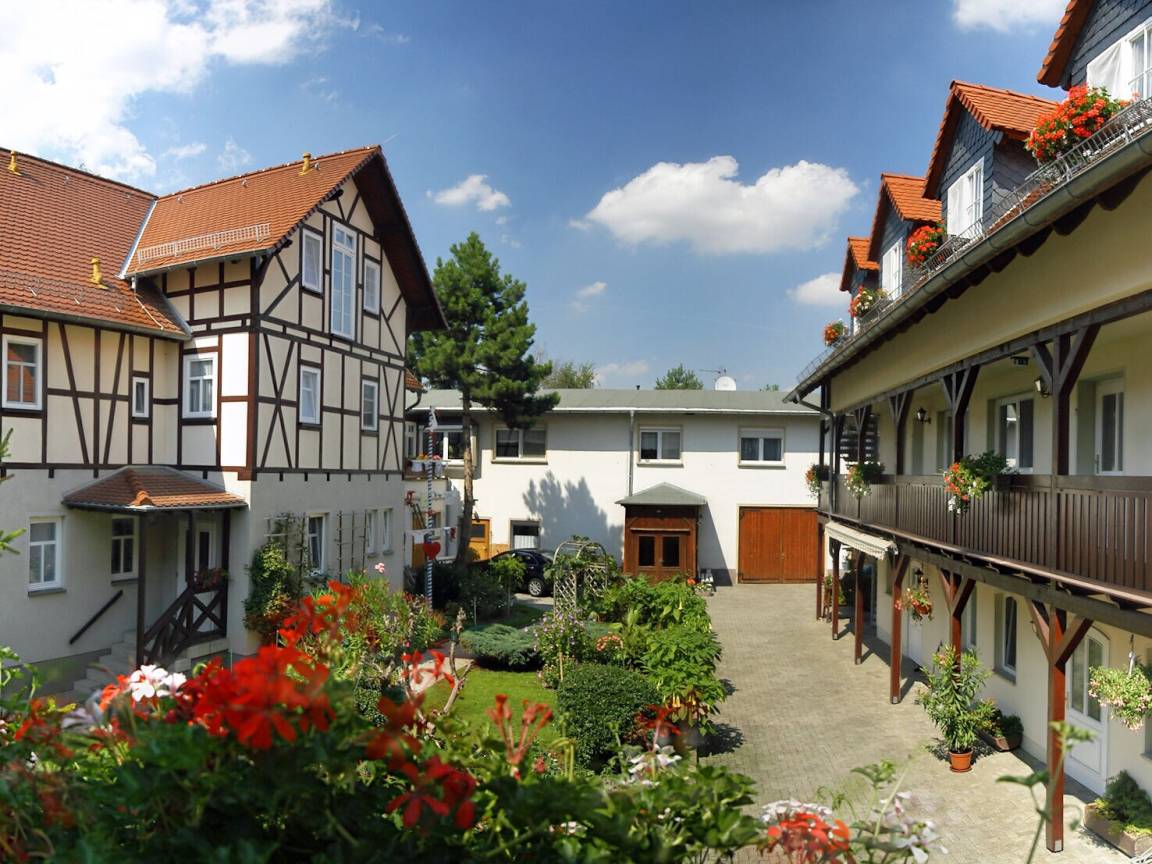 55 M² Ferienwohnung ∙ 1 Schlafzimmer ∙ 6 Gäste - Weimar
