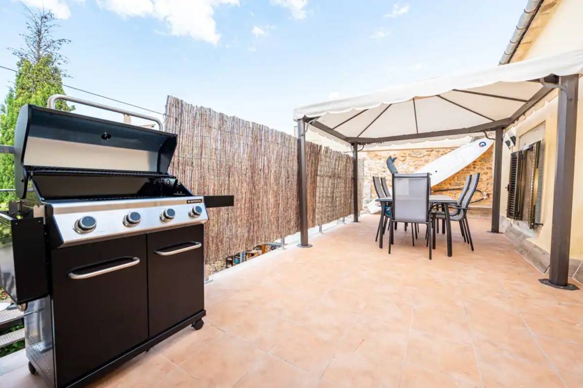 100 M² Ferienhaus ∙ 3 Schlafzimmer ∙ 6 Gäste - Lloseta