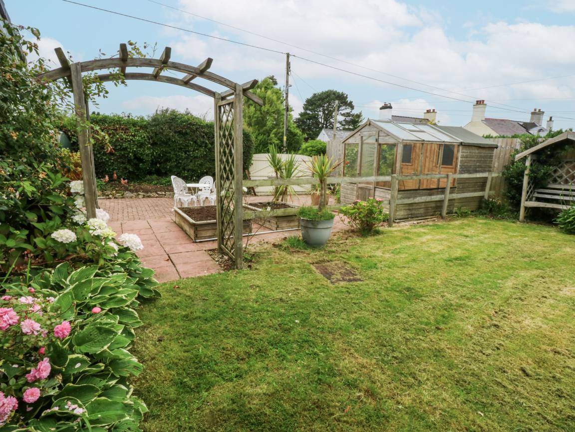 Cottage ∙ 3 Bedrooms ∙ 6 Guests - Bangor