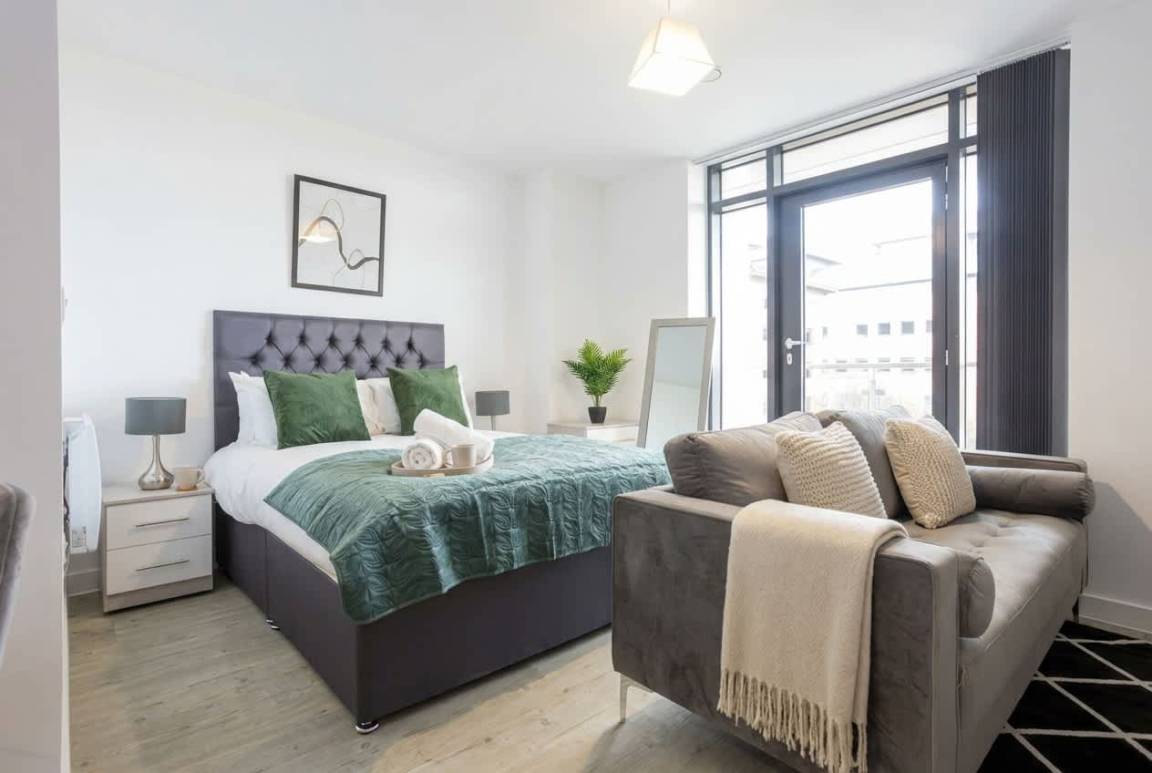 37 M² Studio Flat ∙ 1 Bedroom ∙ 2 Guests - Salford