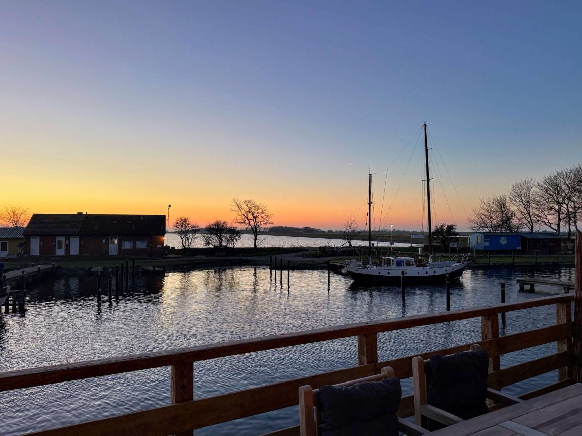 100 M² Appartement ∙ 2 Slaapkamers ∙ 4 Gasten - Heiligenhafen