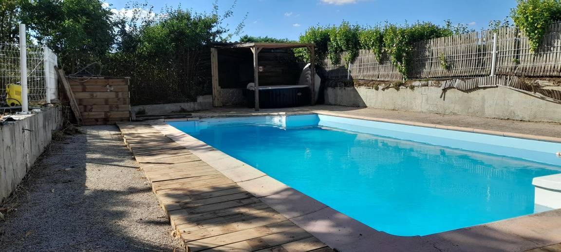 215 M² Gîte ∙ 4 Chambres ∙ 10 Personnes - Haute-Garonne