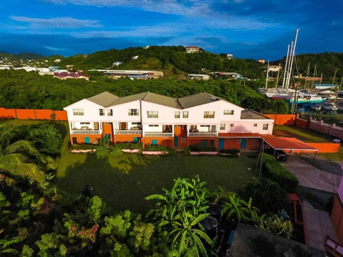 39 M² Ferienwohnung ∙ 1 Schlafzimmer ∙ 3 Gäste - Grenada