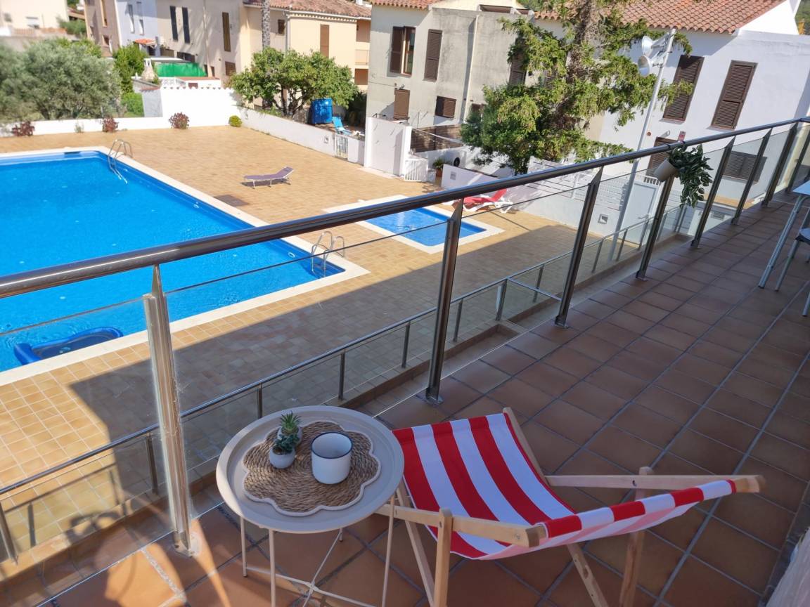 60 M² Apartamento ∙ 3 Habitaciones ∙ 5 Huéspedes - La Escala