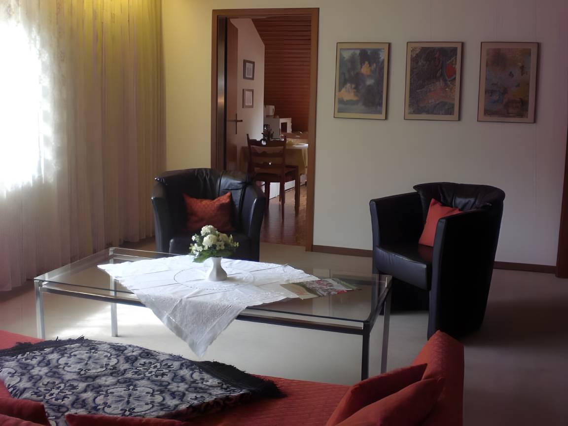 50 M² Ferienwohnung ∙ 1 Schlafzimmer ∙ 2 Gäste - Bad Herrenalb