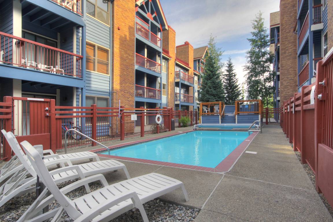 Condo ∙ 1 Bedroom ∙ 4 Guests - Breckenridge, CO