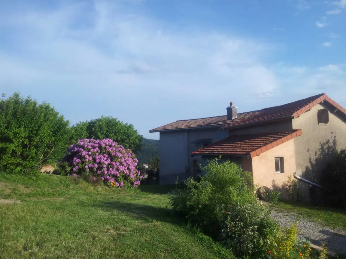 75 M² Maison De Campagne ∙ 2 Chambres ∙ 5 Personnes - Thiers