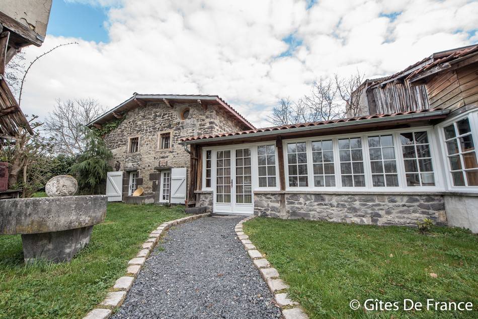 58 M² Gîte ∙ 2 Chambres ∙ 4 Personnes - Pont-du-Château