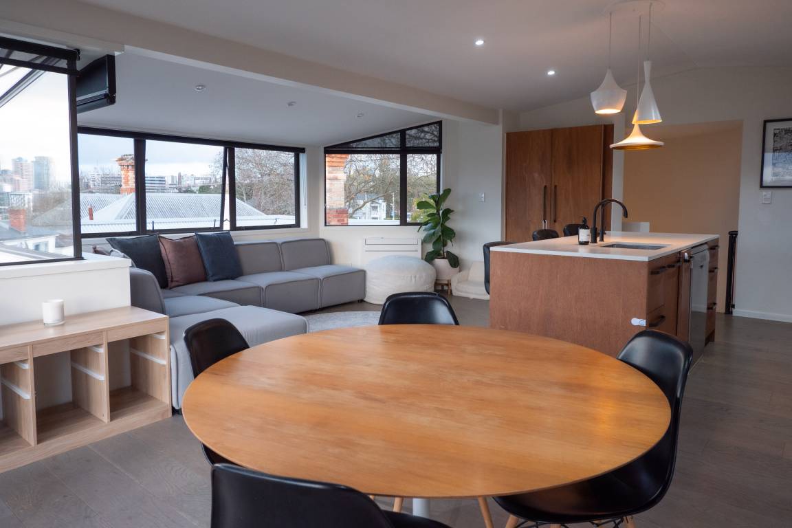 65 M² Apartment ∙ 2 Bedrooms ∙ 4 Guests - Riverhead