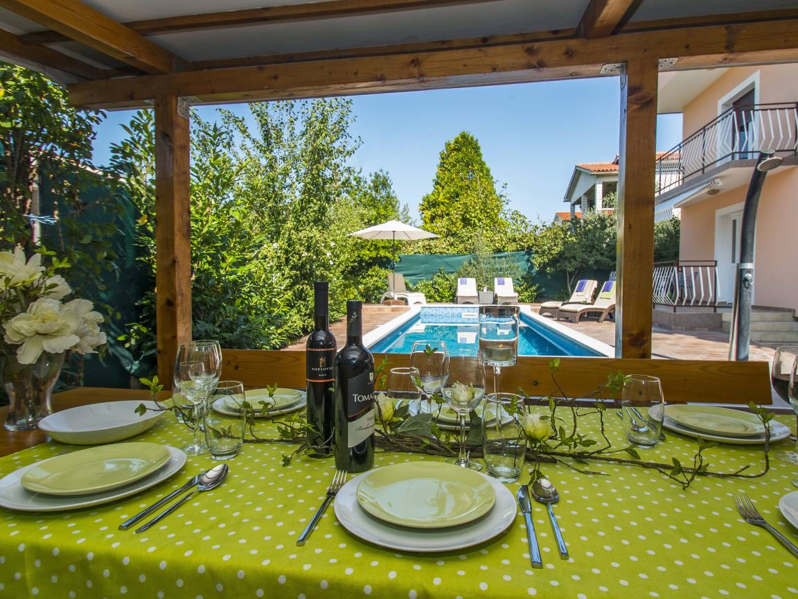 250 M² House ∙ 6 Bedrooms ∙ 10 Guests - Labin