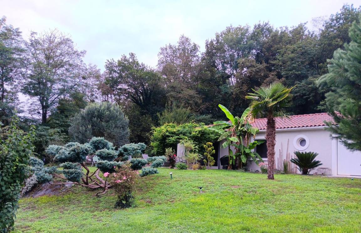 110 M² Gîte ∙ 2 Chambres ∙ 4 Personnes - Haute-Garonne