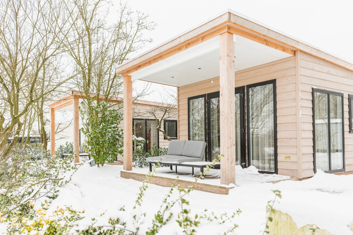 Hut ∙ 2 Slaapkamers ∙ 4 Gasten - Vriezenveen