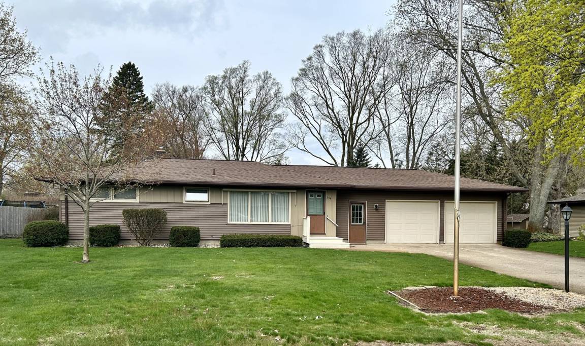 93 M² House ∙ 3 Bedrooms ∙ 5 Guests - Holland, MI