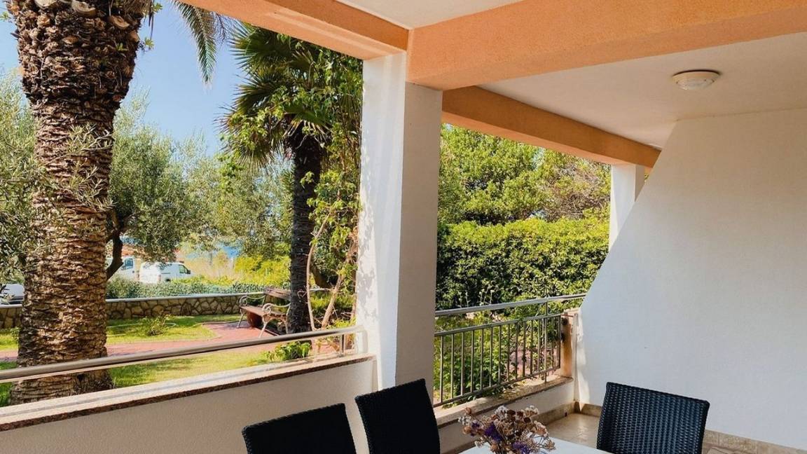 57 M² Apartment ∙ 2 Bedrooms ∙ 5 Guests - Vir, Kroatien