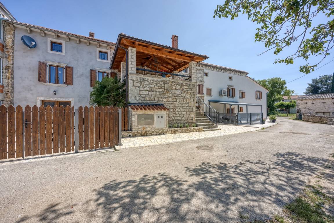 220 M² Ferienhaus ∙ 4 Schlafzimmer ∙ 8 Gäste - Rovinj