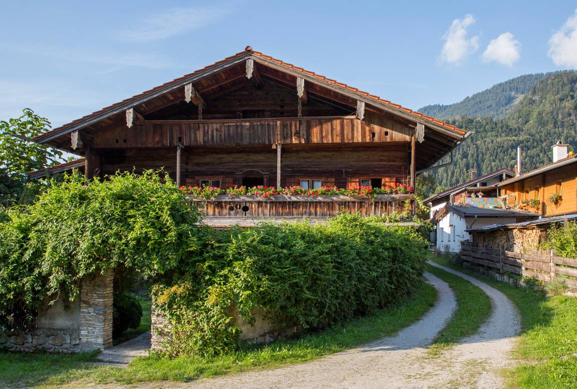 250 M² House ∙ 5 Bedrooms ∙ 9 Guests - Waidring