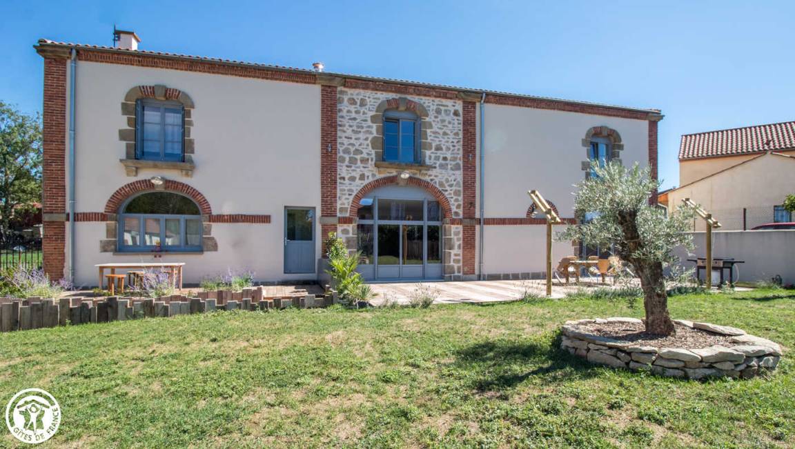 52 M² Gîte ∙ 2 Chambres ∙ 5 Personnes - Issoire