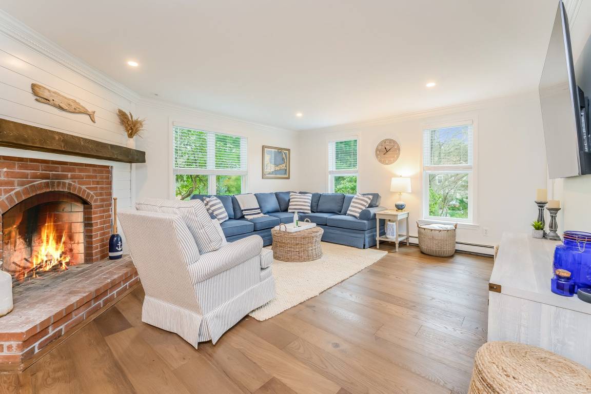242 M² House ∙ 4 Bedrooms ∙ 8 Guests - Sandwich, MA