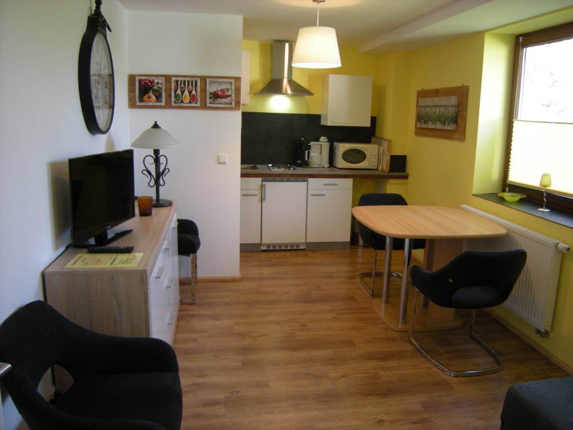 60 M² Bungalow ∙ 1 Schlafzimmer ∙ 4 Gäste - Hessen