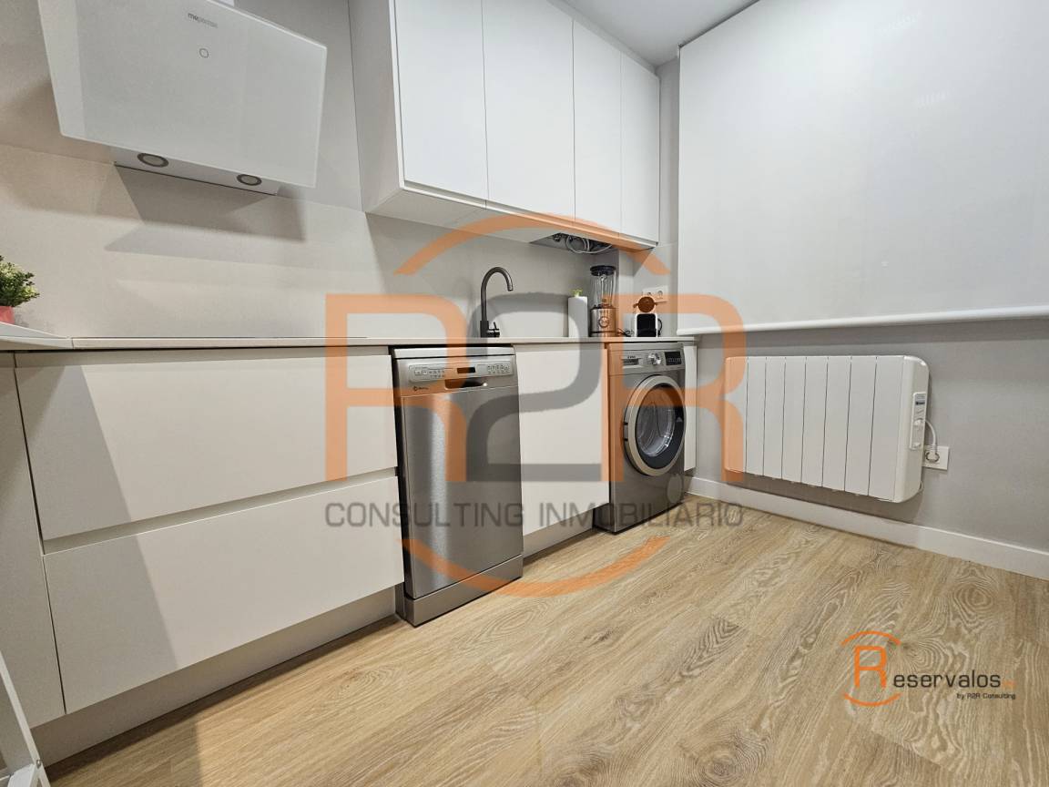 70 M² Apartamento ∙ 2 Habitaciones ∙ 6 Huéspedes - Gijón
