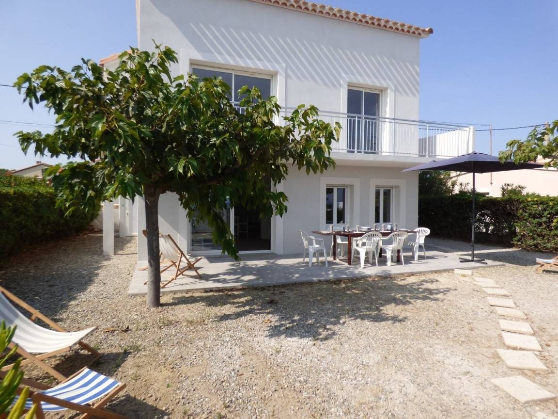 130 M² Villa ∙ 4 Chambres ∙ 8 Personnes - Fleury