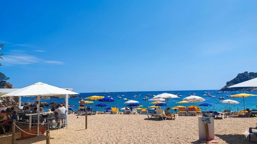 78 M² Apartamento ∙ 2 Habitaciones ∙ 6 Huéspedes - Tossa de Mar