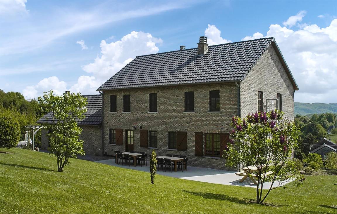 440 M² Huis ∙ 5 Slaapkamers ∙ 15 Gasten - Hotton