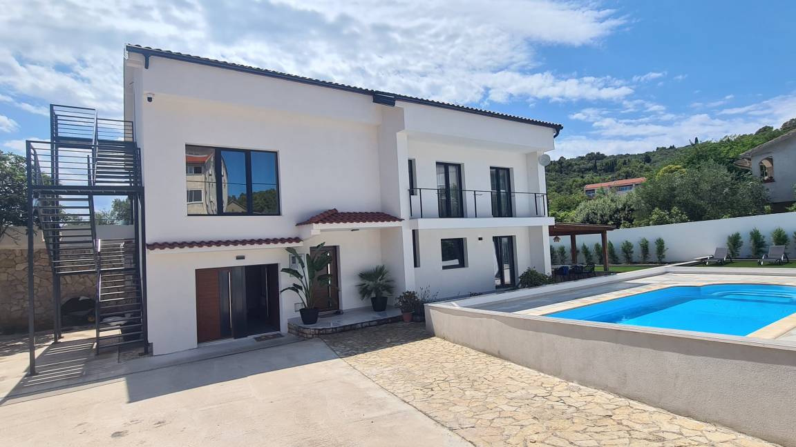 85 M² Appartement ∙ 3 Chambres ∙ 7 Personnes - Zadar