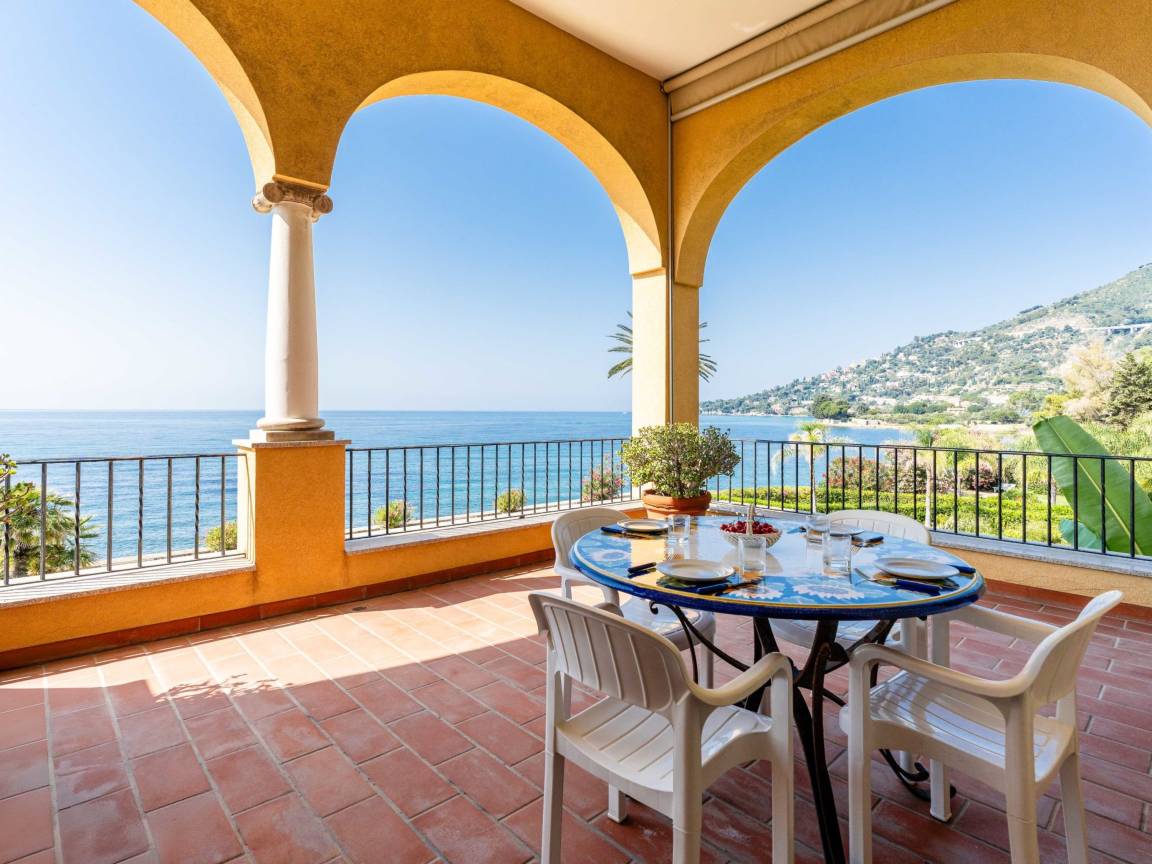 75 M² Appartamento ∙ 1 Camera Da Letto ∙ 4 Ospiti - Ventimiglia