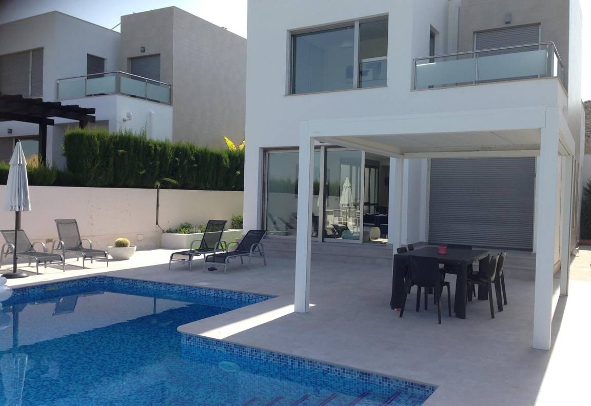 130 M² Villa ∙ 3 Chambres ∙ 6 Personnes - Callosa de Segura