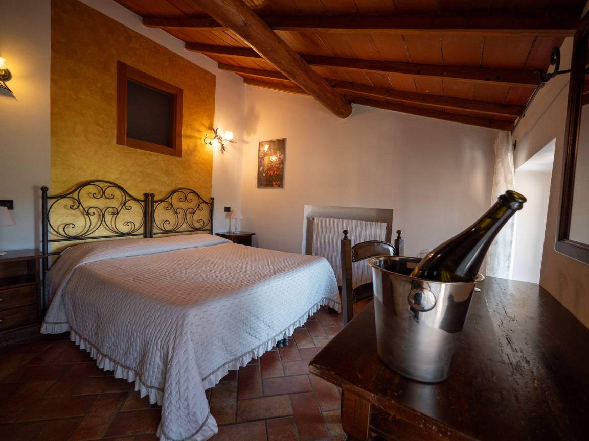 Camera Privata ∙ 1 Camera Da Letto ∙ 3 Ospiti - Bardolino