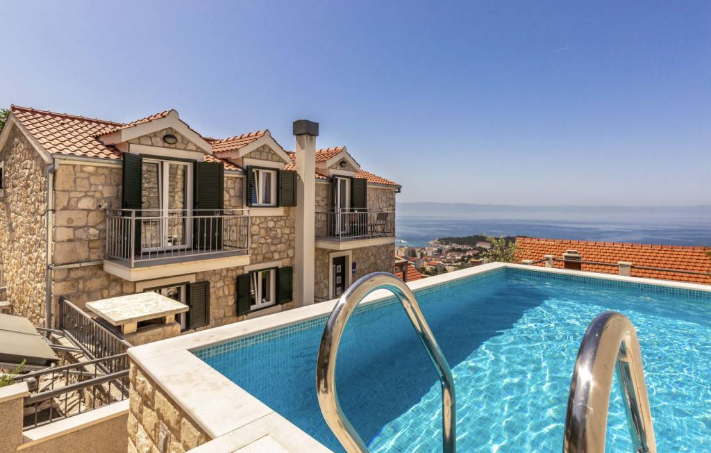 220 M² Villa ∙ 5 Schlafzimmer ∙ 10 Gäste - Promajna