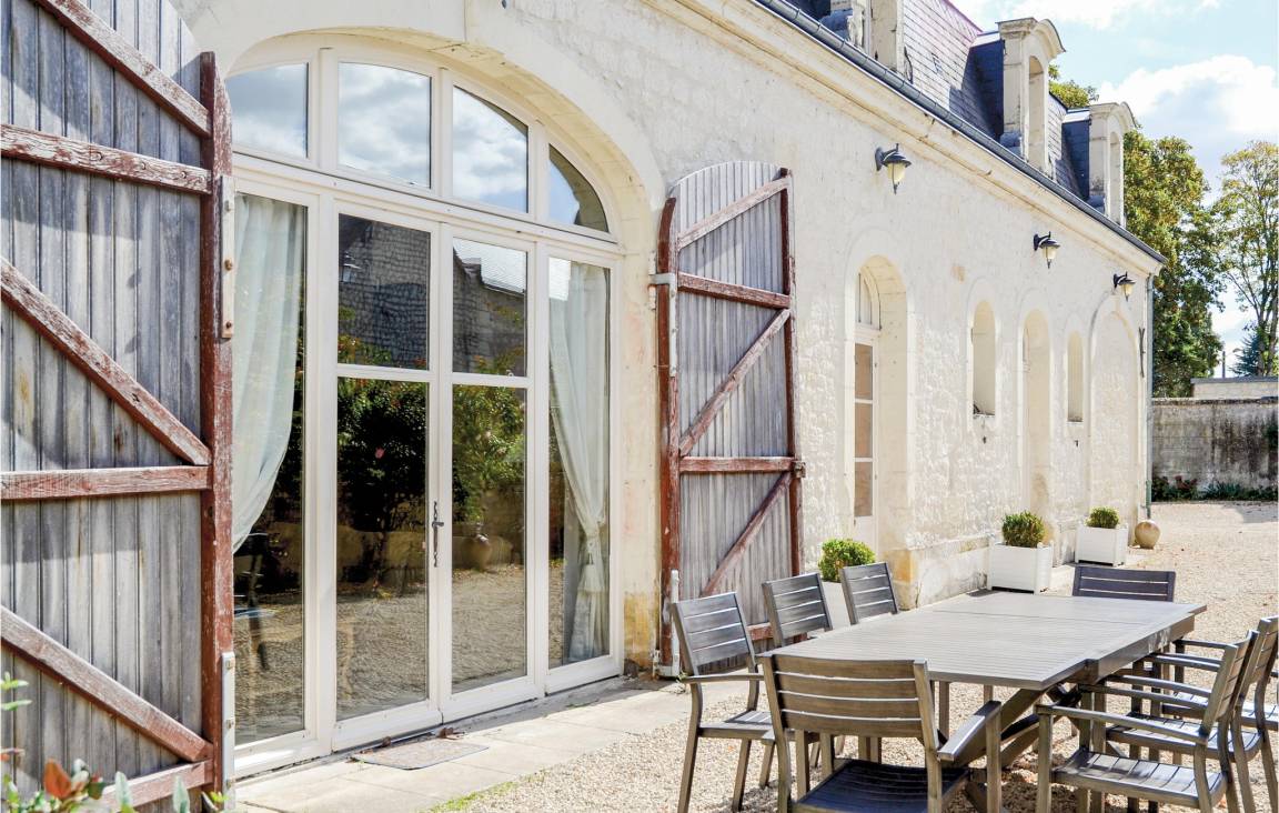 187 M² Maison De Vacances ∙ 4 Chambres ∙ 8 Personnes - Chinon