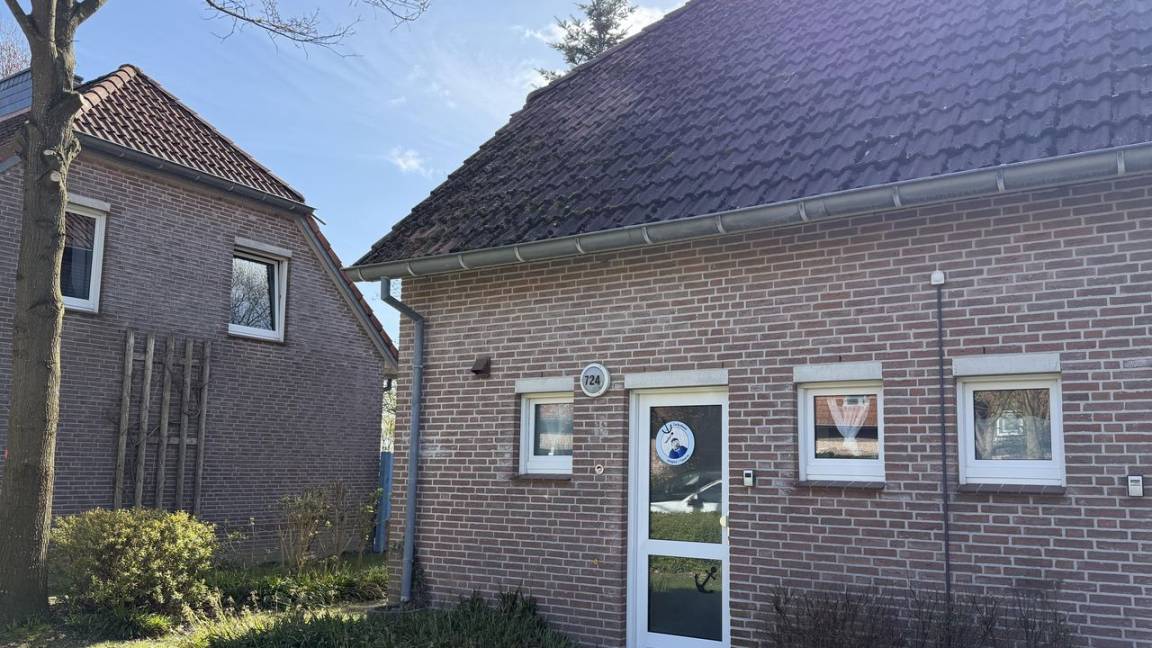 65 M² Ferienhaus ∙ 2 Schlafzimmer ∙ 6 Gäste - Butjadingen