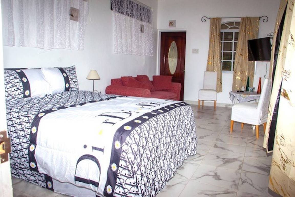 Private Room ∙ 8 Bedrooms ∙ 25 Guests - Caribbean