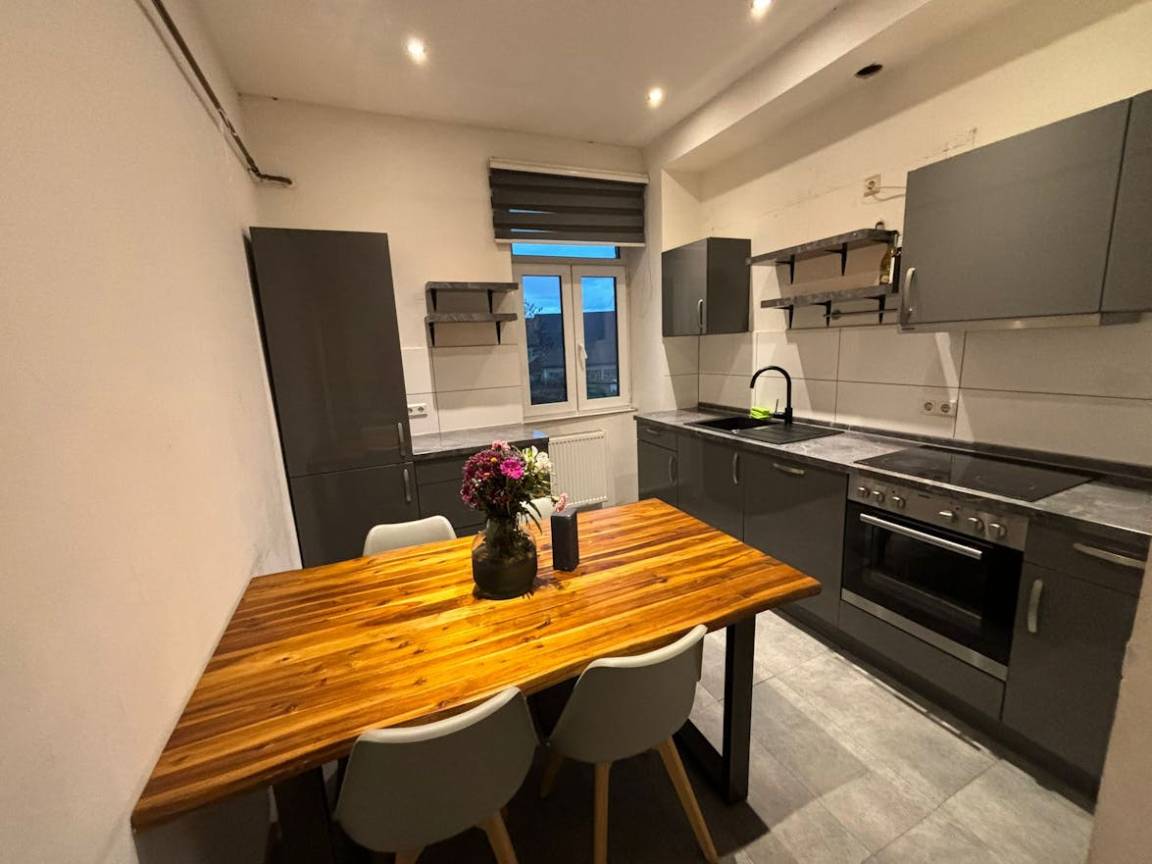 80 M² Apartment ∙ 2 Bedrooms ∙ 5 Guests - Mannheim