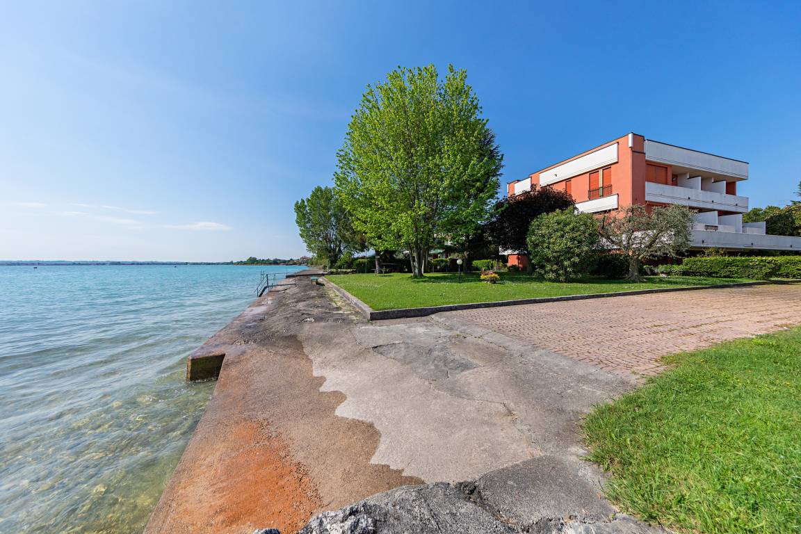 50 M² Appartement ∙ 2 Chambres ∙ 4 Personnes - Sirmione