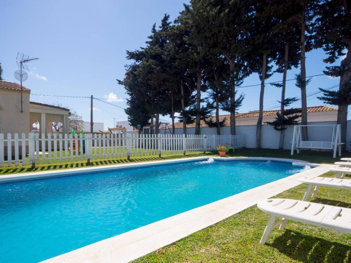 100 M² Villa ∙ 3 Habitaciones ∙ 7 Huéspedes - Chiclana de la Frontera