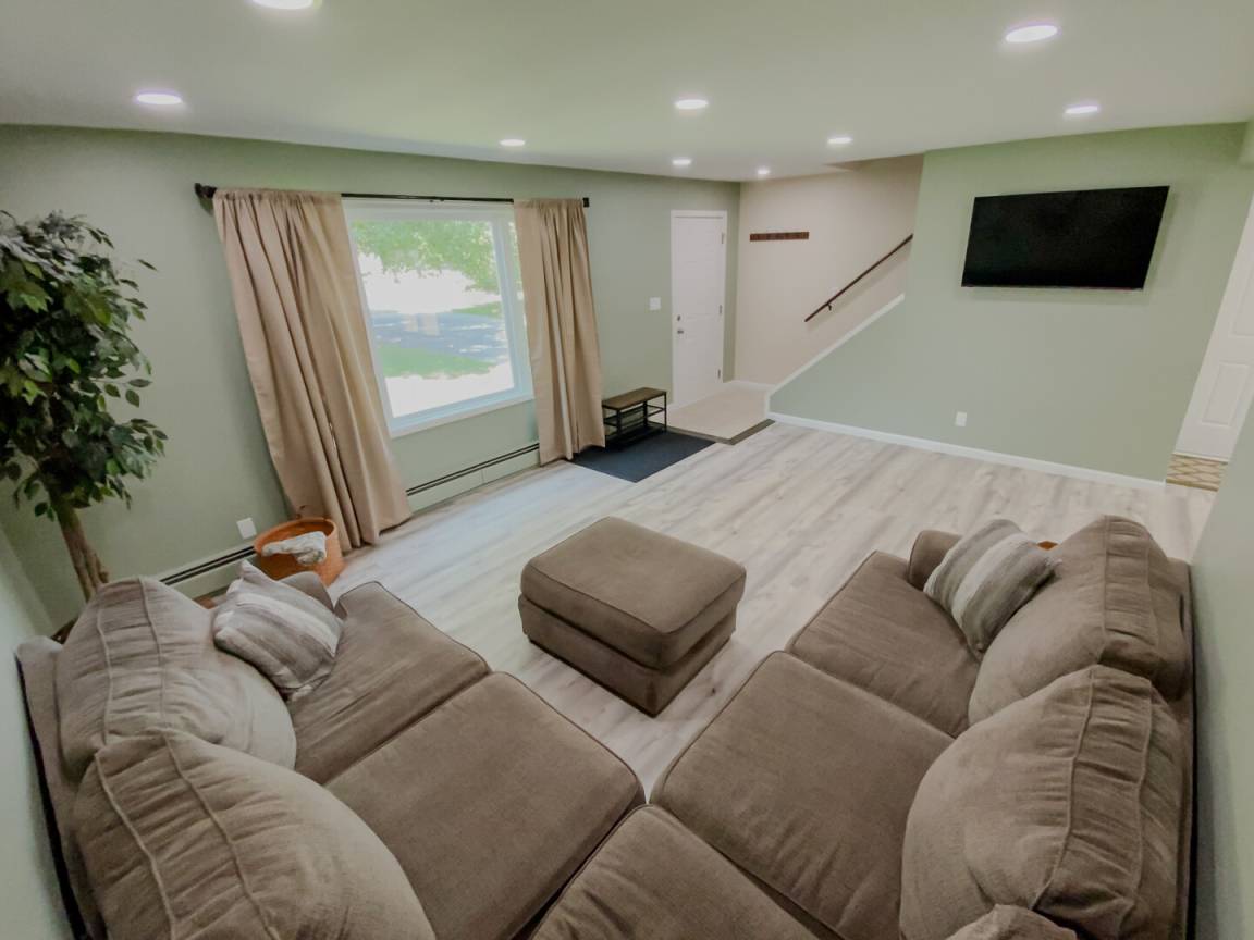 111 M² Apartment ∙ 3 Bedrooms ∙ 5 Guests - Michigan City, IN