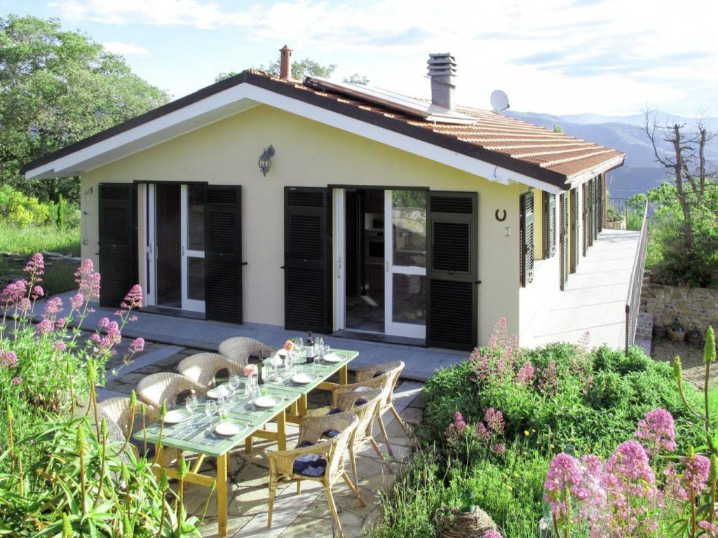 150 M² Ferienwohnung ∙ 4 Schlafzimmer ∙ 8 Gäste - Dolcedo