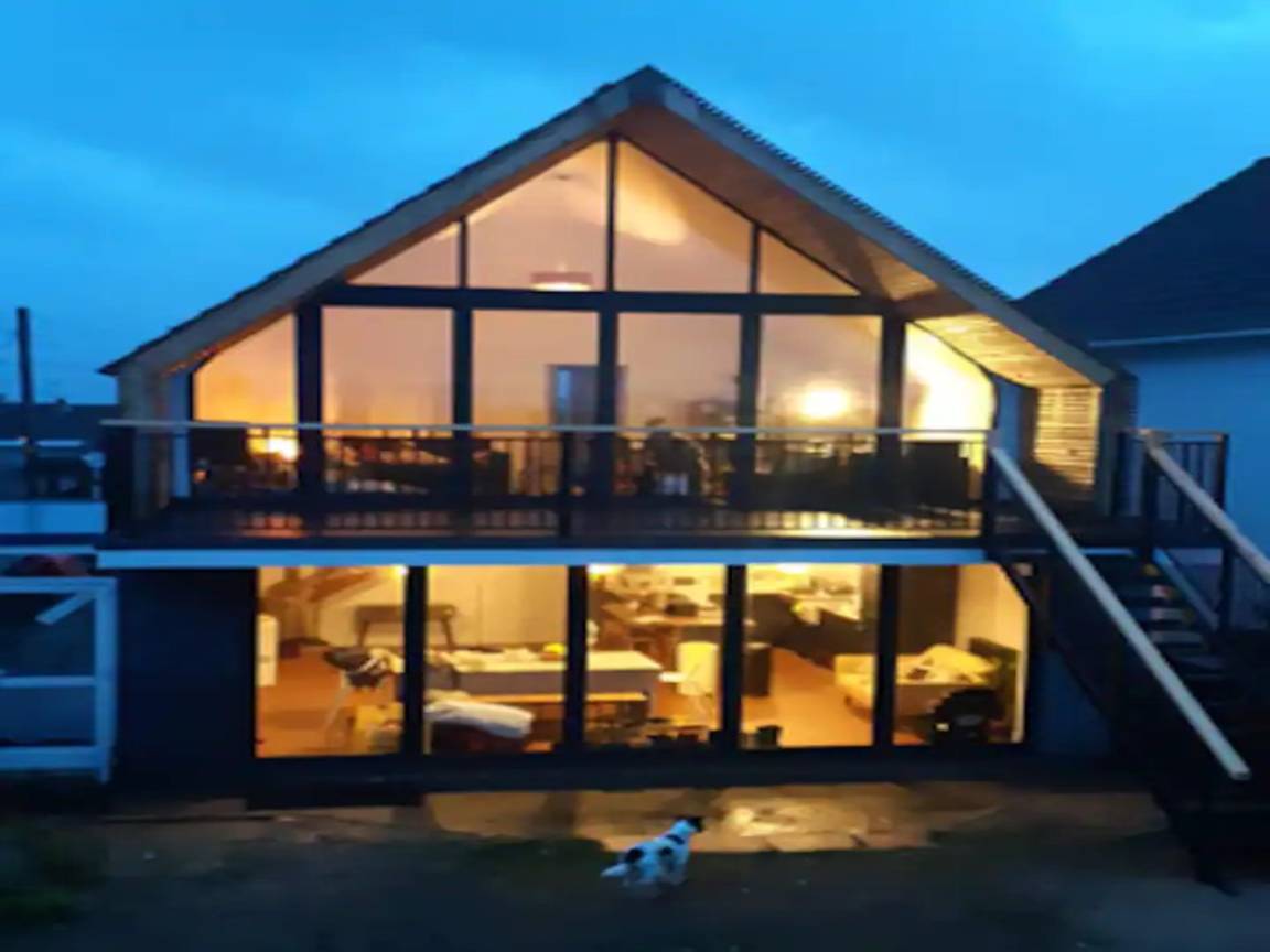 149 M² House ∙ 4 Bedrooms ∙ 10 Guests - Dungeness