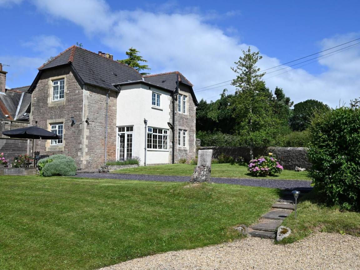 Cottage ∙ 3 Bedrooms ∙ 4 Guests - Monmouthshire