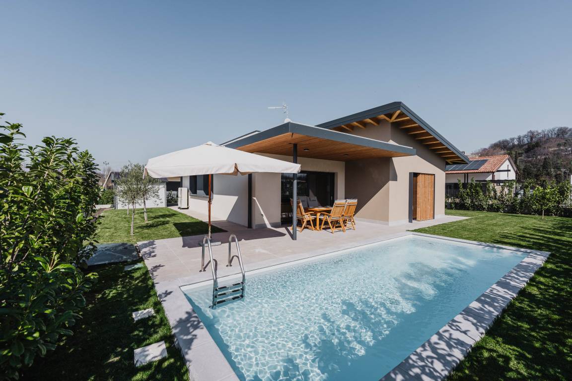 127 M² Villa Vacanza ∙ 3 Camere Da Letto ∙ 6 Ospiti - Bardolino