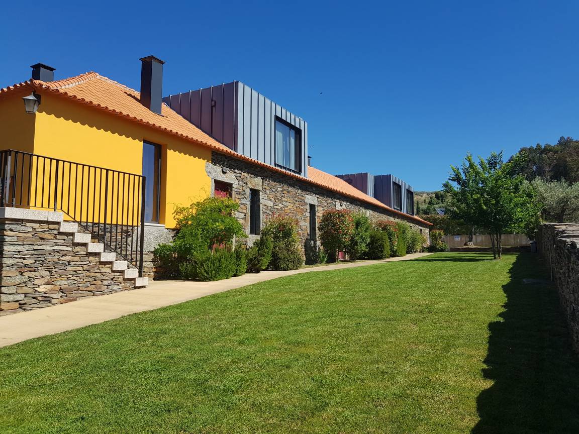 700 M² Maison De Vacances ∙ 7 Chambres ∙ 16 Personnes - Mirandela